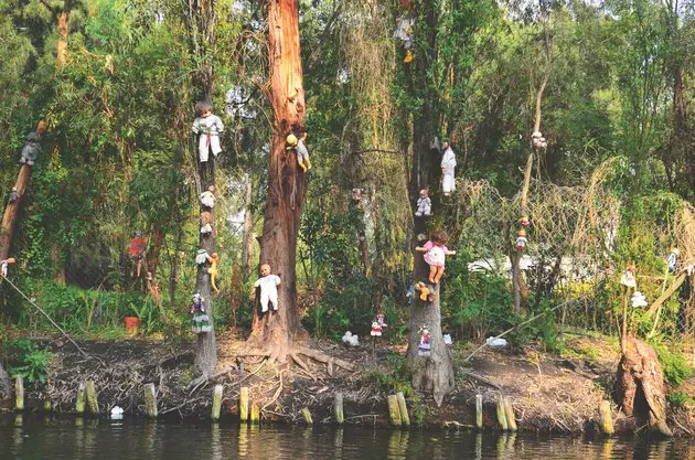 Island of Dolls, Mexico, Vostock Photo.jpg