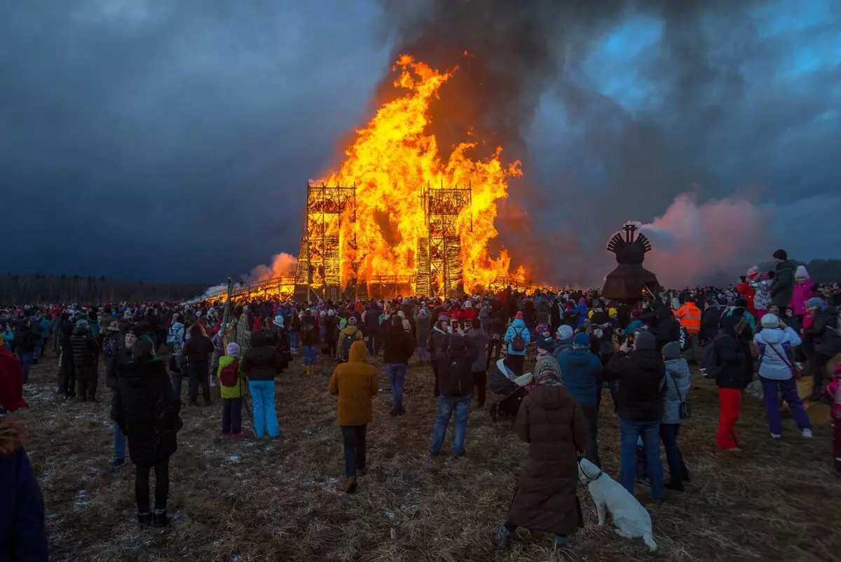 "Pancake week. Vaccination "in Nikola-Lizenitsa: the traditional burning of the art object