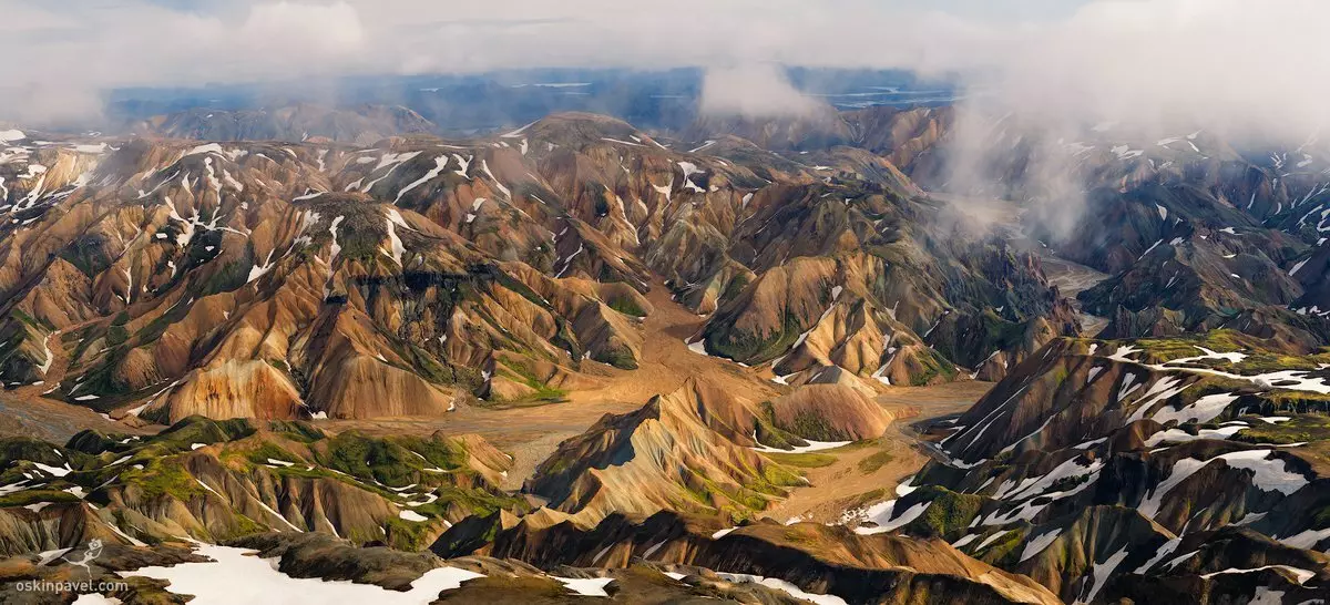 Na tulaʻi tuʻu 'ese le' auʻaunaga i le va o Lusia ma Iceland