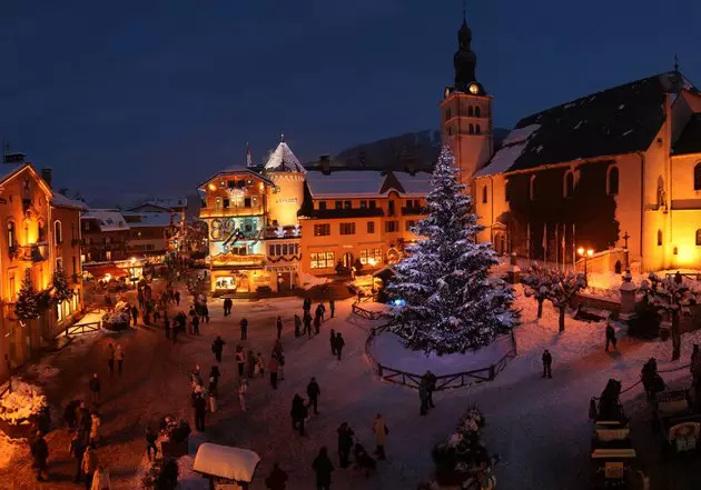 Mulled wyn, krânsen en kado's: wy fiere krystdagen yn Jeropa 10202_19