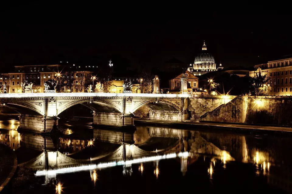 Ọsẹ ni Rome: Ọna nipasẹ awọn aaye akọkọ ti agbara ti ilu nla