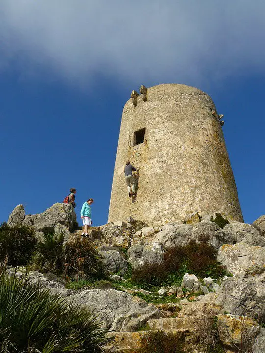 turisti Brown in Mallorca faranno multe pagare in loco