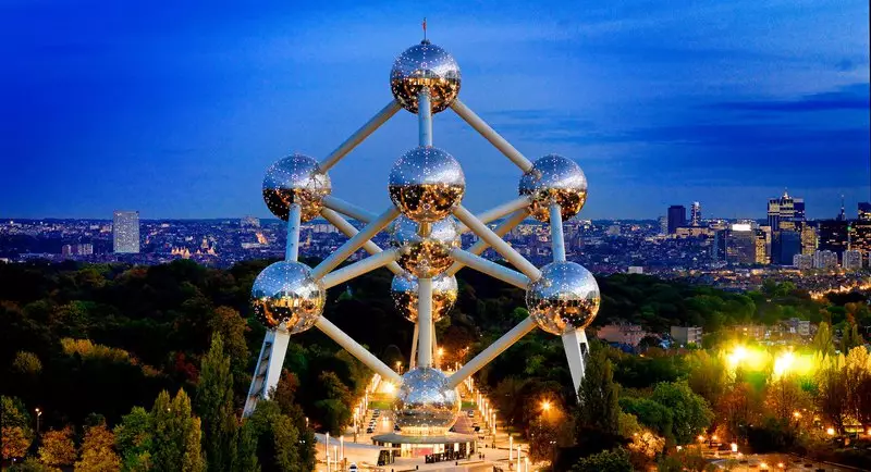 atomium.jpg