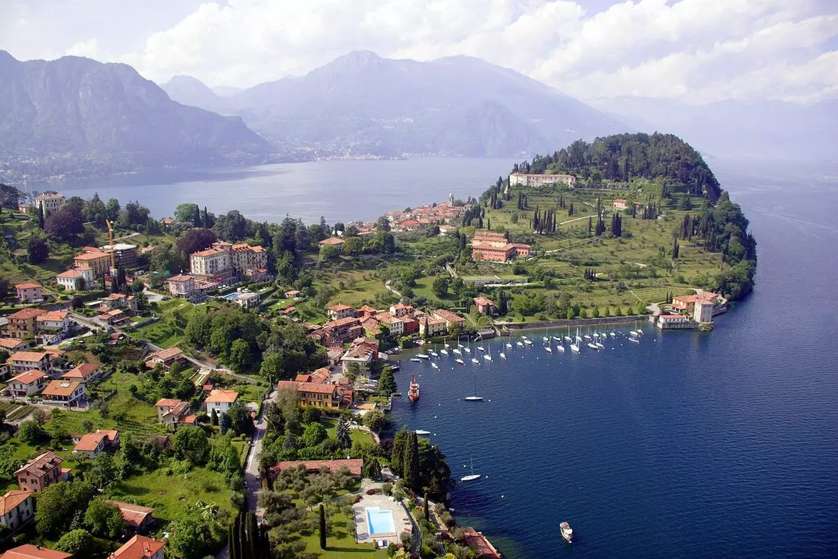 Lake Como. Cape, lake.jpg iki filial bölünməsi