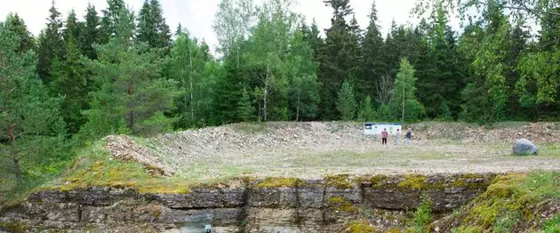 Kärdla-meteoriidikraatri-mudelväljak-návšteva-estonia -_. Jpg