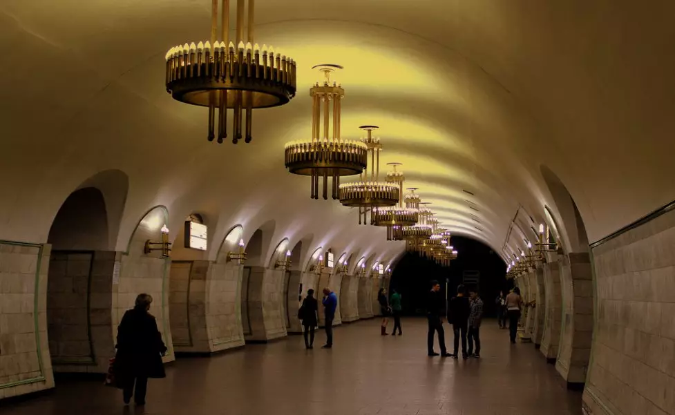 Metro Kiew kann mat de Kläng vun der Natur gefëllt ginn