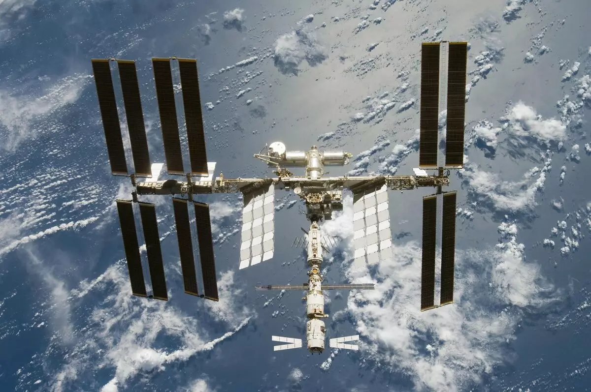 Sarah Brightman não voará para a ISS devido à falta de fundos