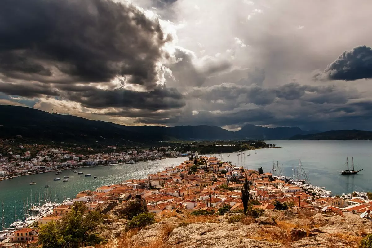 Yunanistan'da dinlenme fiyata yükselecek