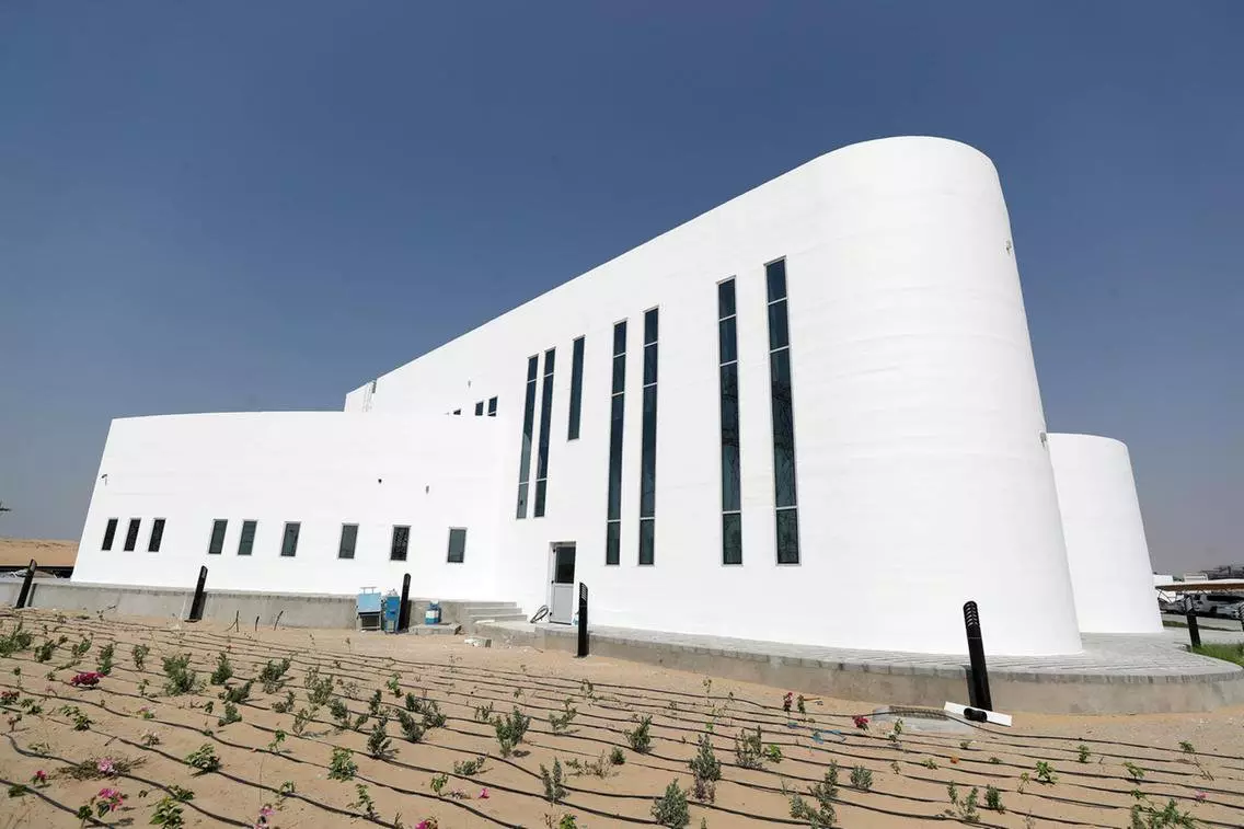 Le bâtiment massif créé par l'impression 3D est apparu à Dubaï