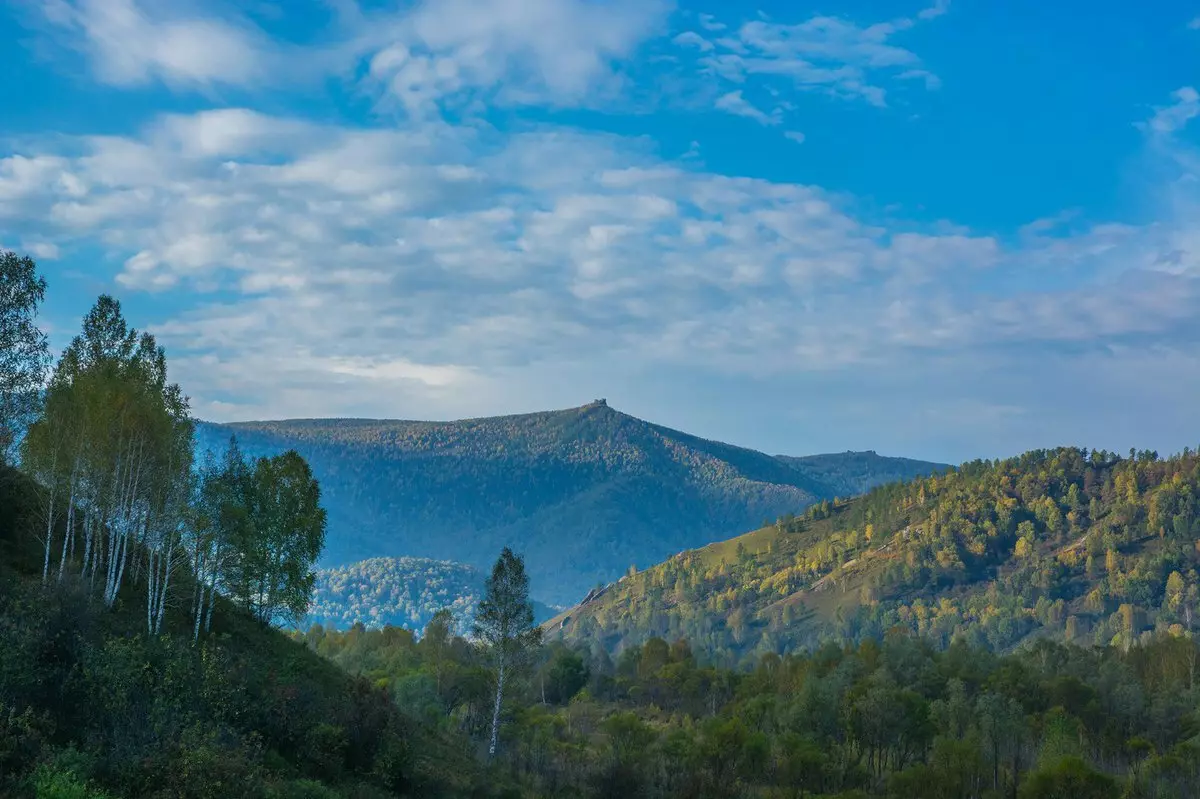 A més, a dalt, és sorprenent: una nova ruta per al Territori d'Altai