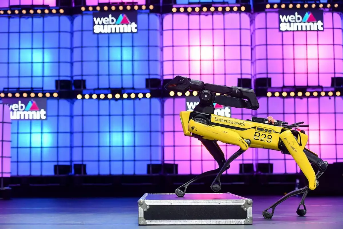 Boston Dynamics började gratis försäljning berömd Robobobam