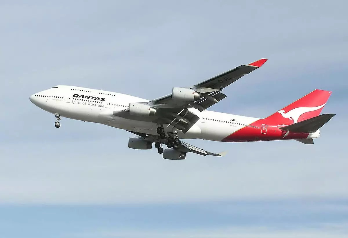 1200PX-Qantas.b747-400.VH-OJL.AP.SPG