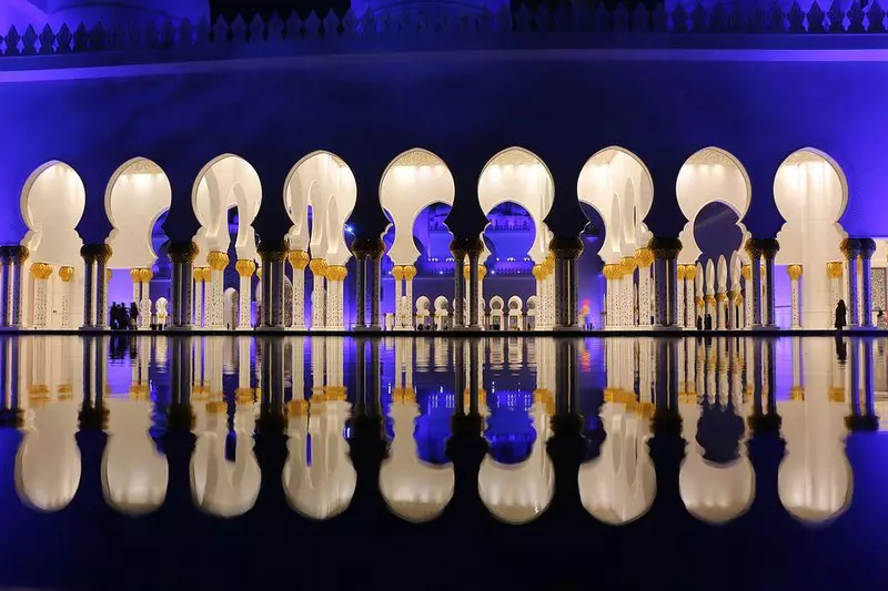 Sheikh Zaid Mosque.jpg.