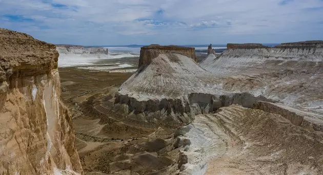 Plateau Utyurt, Kazakhstan. Argazkia: Andrei Kamenev