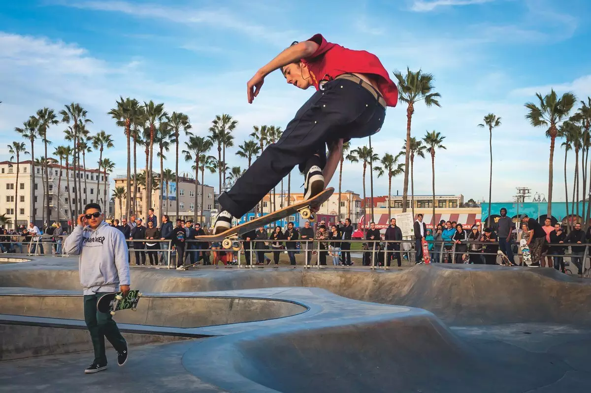 Aus dem Randbülle fir de Superstar: huelt d'Popularitéit vum Skateboarding