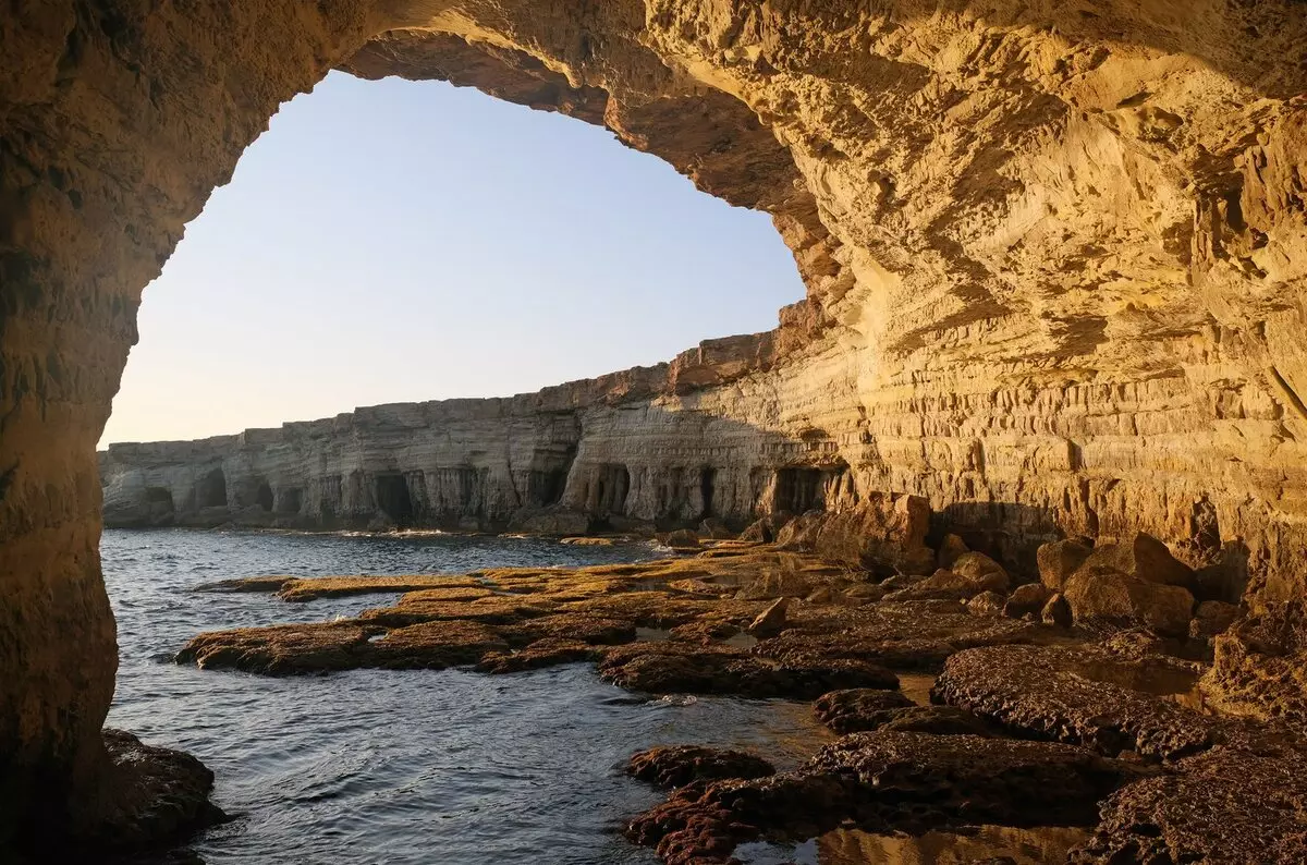 Sea_Caves_cape_greco_9.jpg