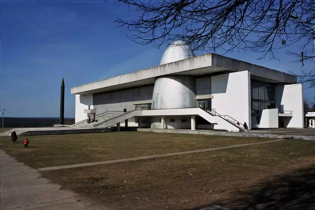 Space_museum_ (kaluga) .jpg