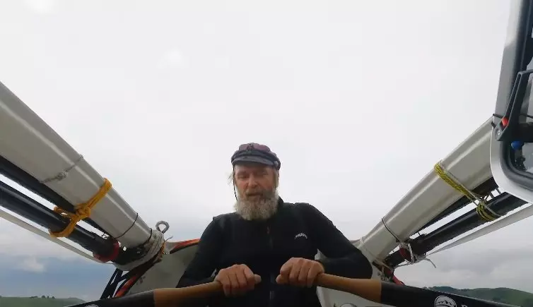 Fyodor Konyukhov ana mpango wa kuvuka Bahari ya Pasifiki kwenye Catamaran kwenye paneli za jua