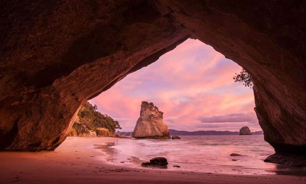 Kathedrale: Portal aus Neuseeland in einem Märchen