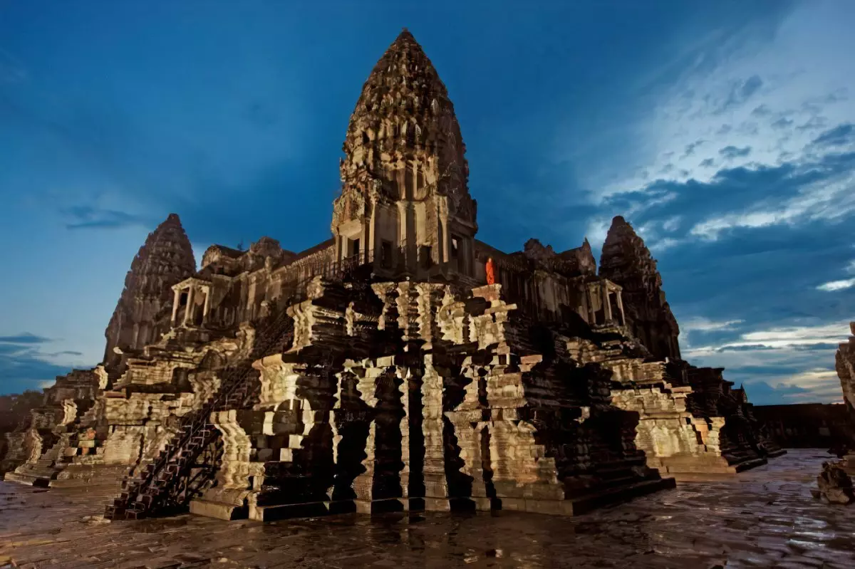 Angkor ลึกลับ: อะไรทำให้เกิดความตายของเมืองหลวงที่ยิ่งใหญ่ของจักรวรรดิโบราณของเขมร?