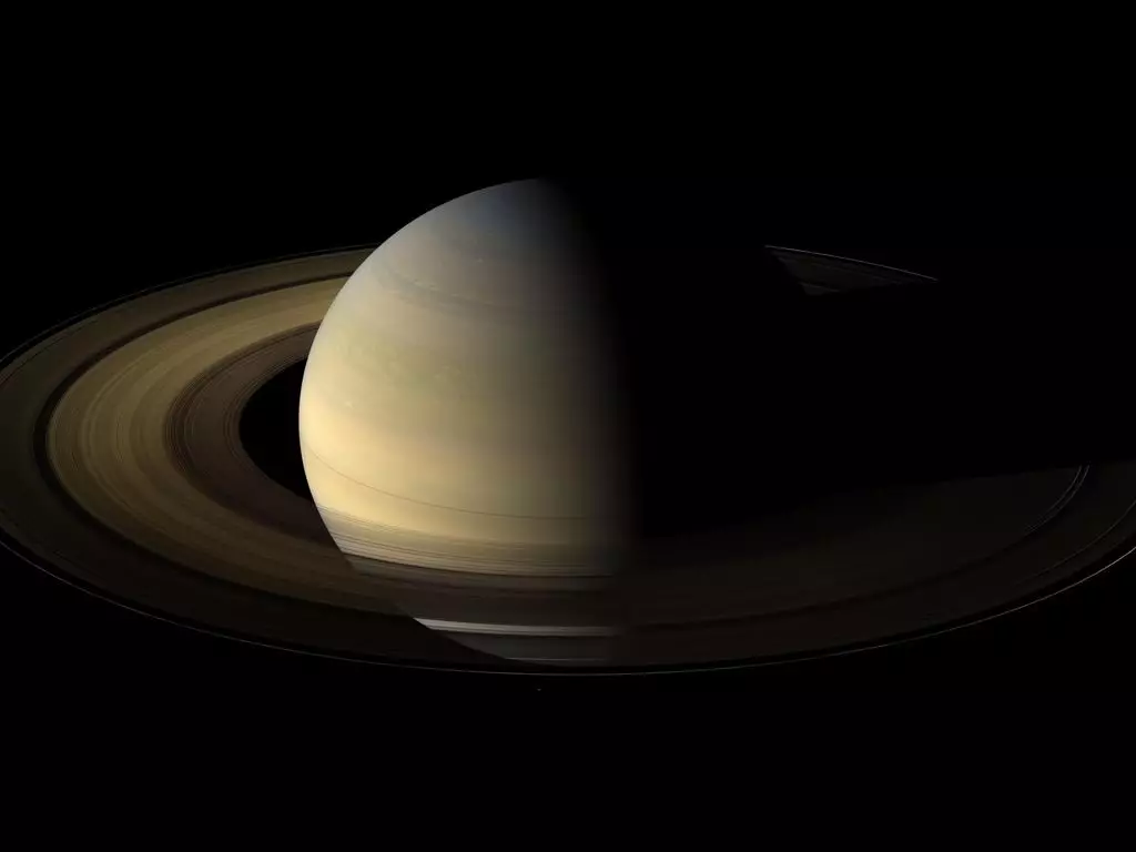 Cincin lan Saturnus dadi bocah enom