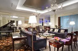 Apartemen Kerajaan di Lotte Hotel Moskow