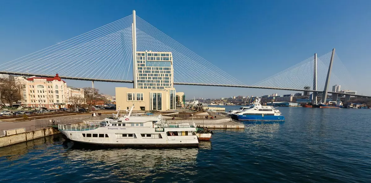 Em Vladivostok, o escândalo se desdobrou em torno de novos ponteiros turísticos