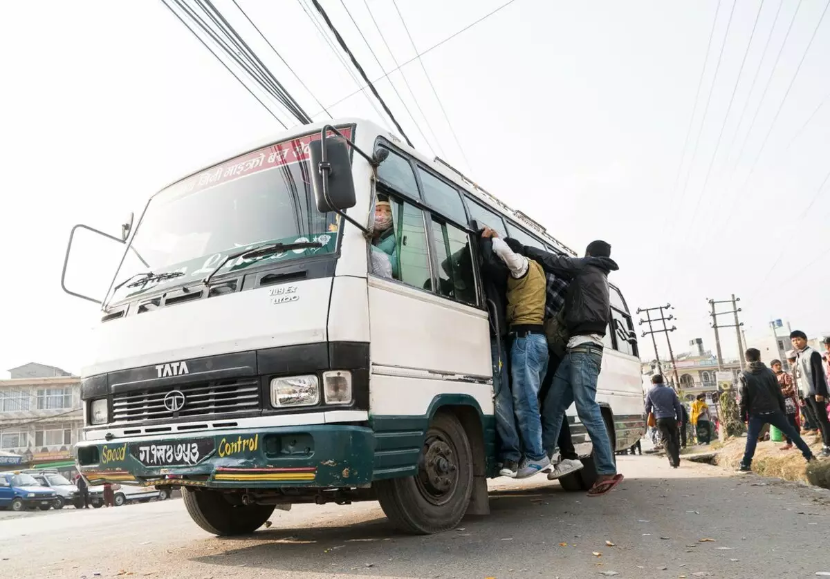 "Venäjällä tämä olisi maksettava ylimääräistä." Miten Nepalilla oli polttoainekriisi