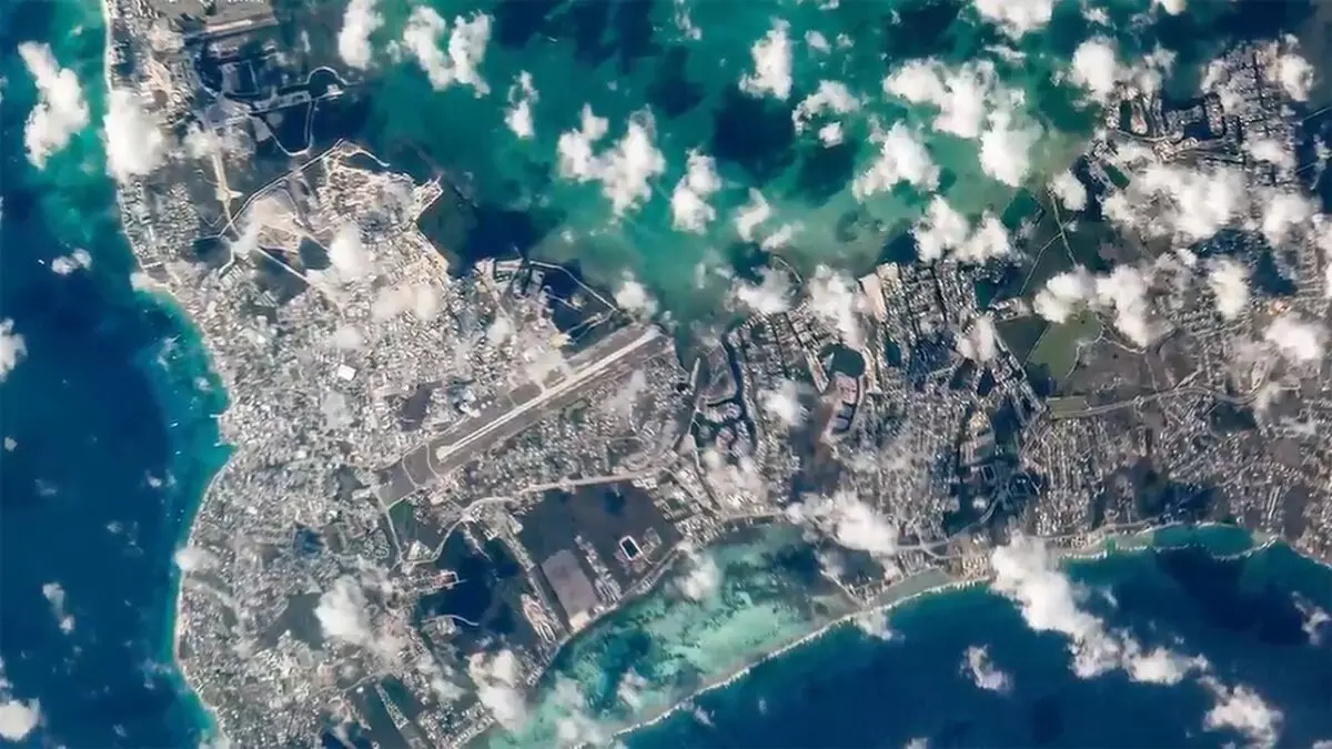 Cayman Islands Eyes of Astronaut: Video.