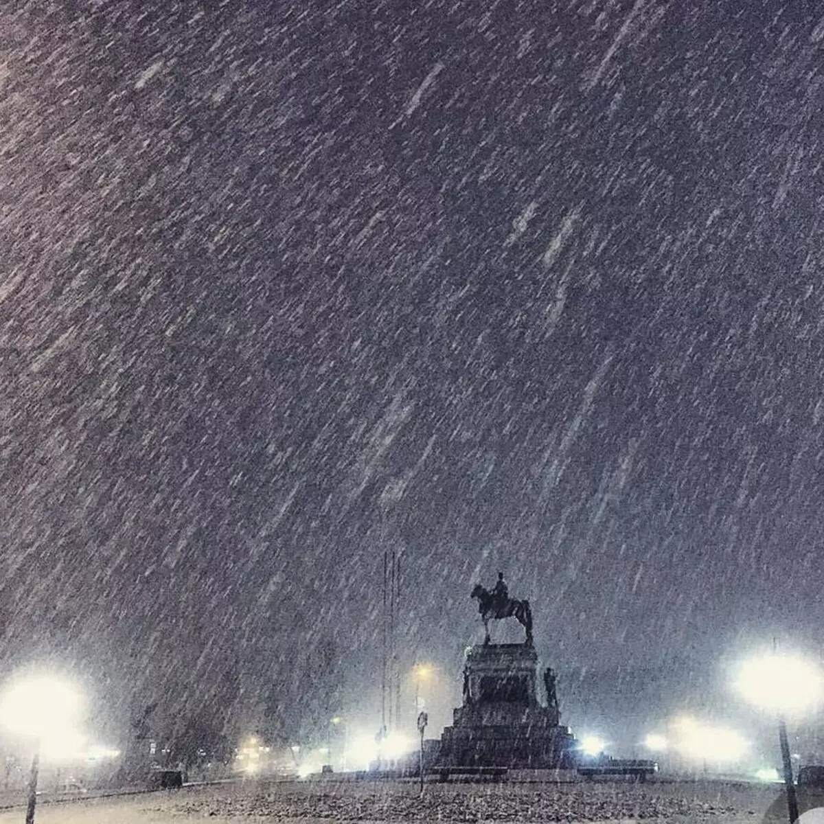 Juli snöfall i Santiago: Foto och video