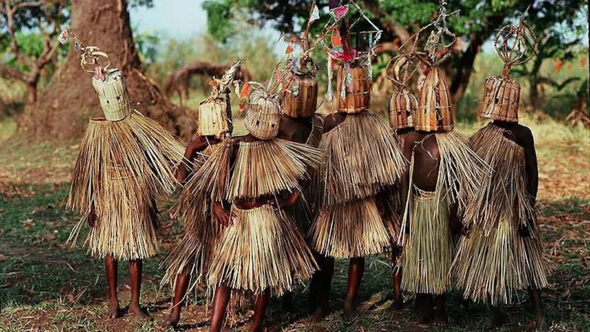 Yn Malawi yn gadael staff y Cenhedloedd Unedig oherwydd y hela fampir