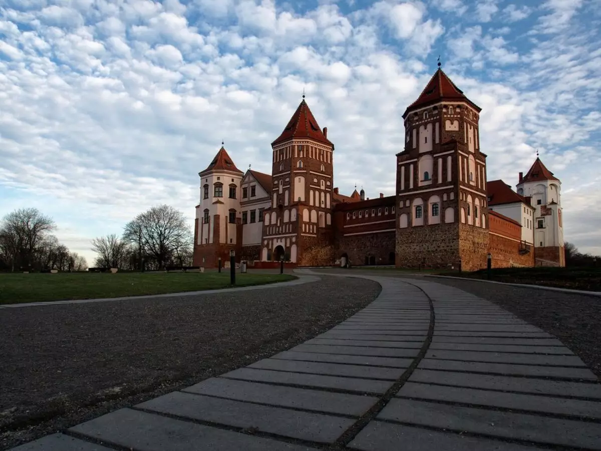 A finais de 2018, Bielorrusia terá unha marca turística