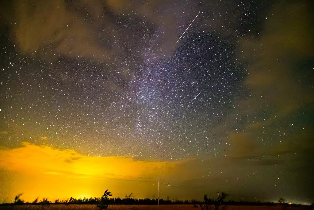 Usikose kilele cha shughuli ya thread mbili za meteor