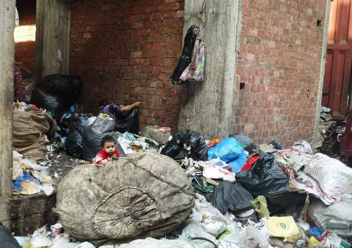 Cairo Garbage เมือง: ภาพถ่ายและวิดีโอ