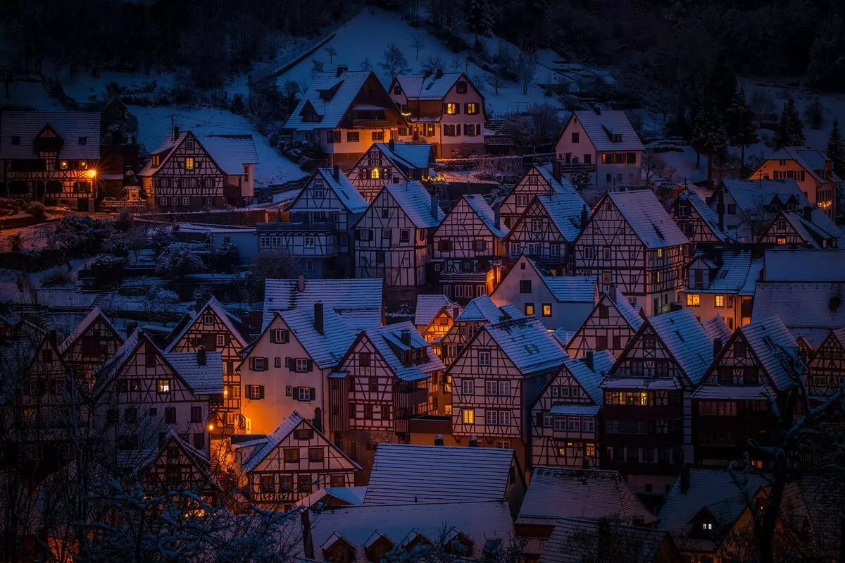 Ciemne północne stolice