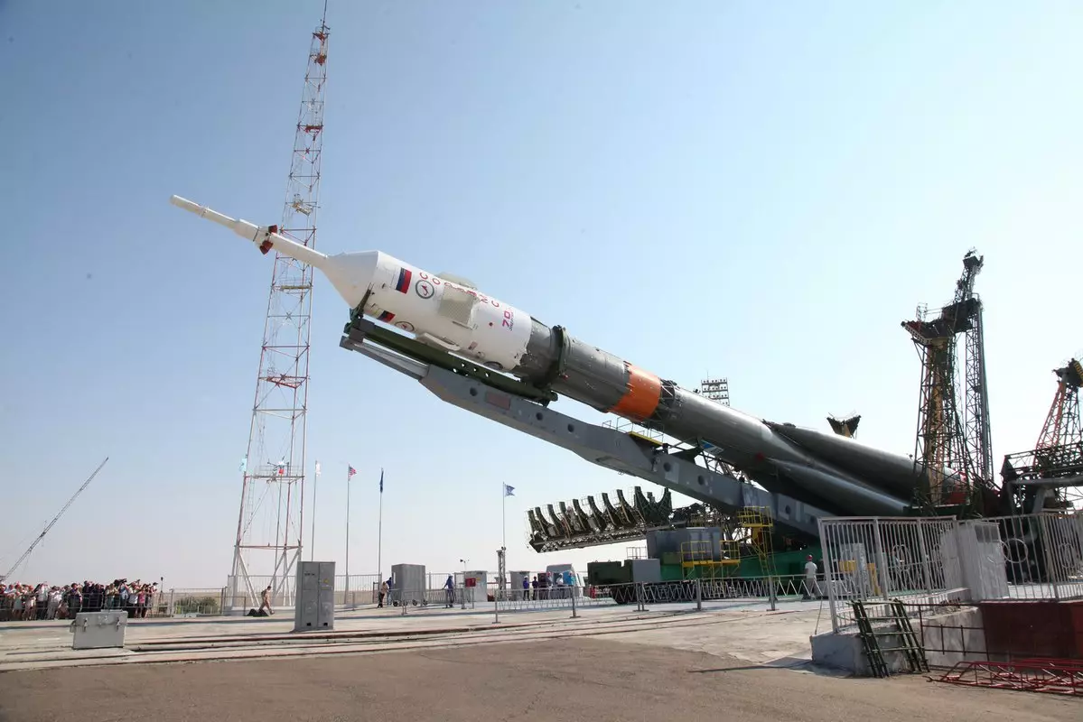 Baikonur cosmodromes ati "Eastern" gba titun alakoso