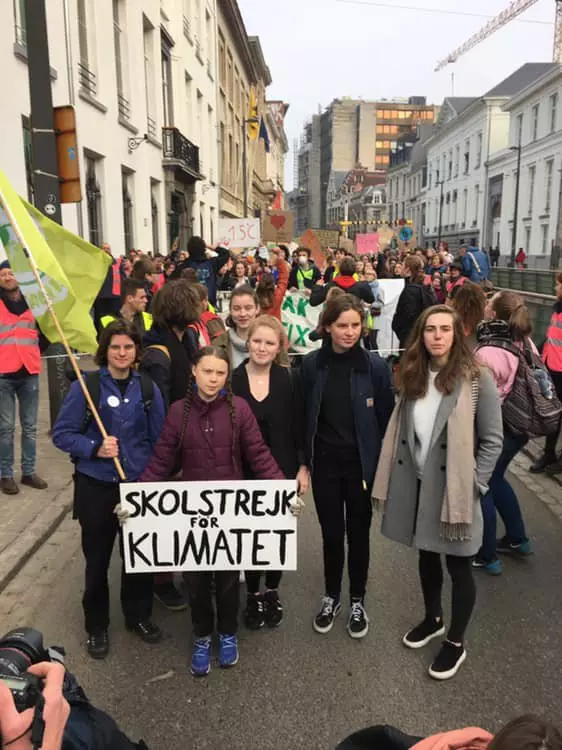 Wereldwijde opwarming als een reden om niet naar school te gaan: de ervaring van Zweden