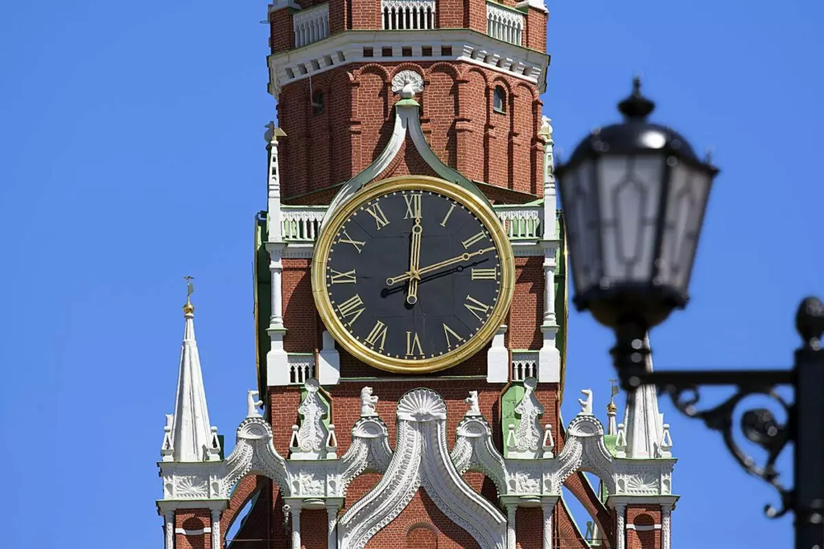 Heer van de tijd: Rusland kan de seizoensvertaling van de klok retourneren