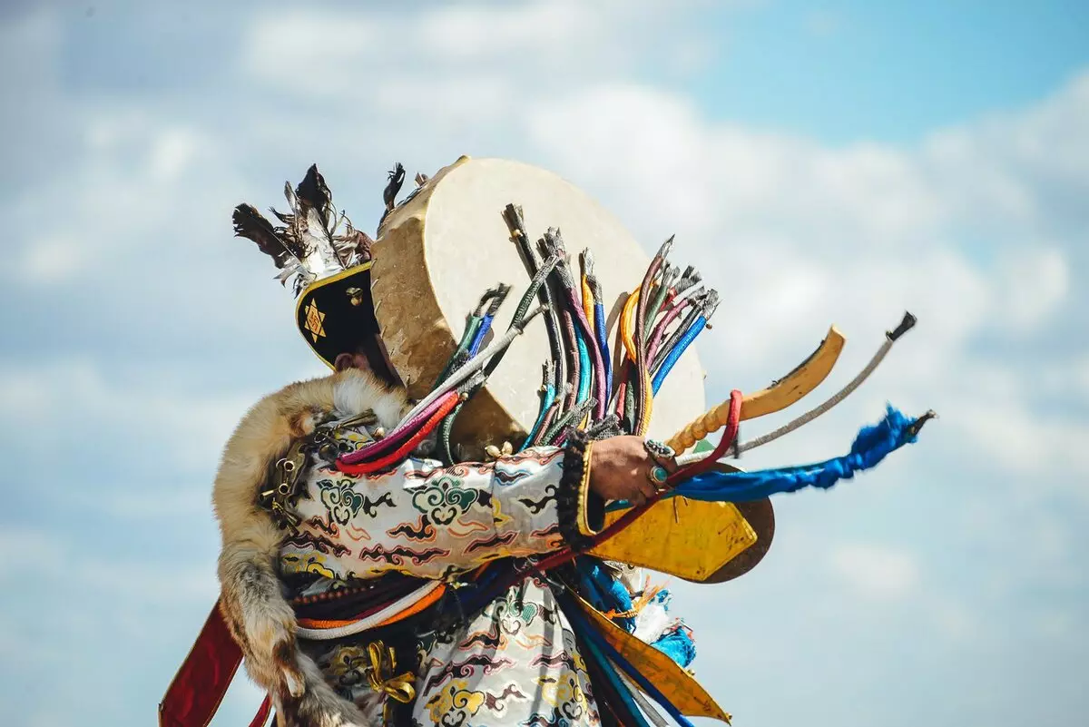 Shaman mai le Saray-BatU, ata o Dmitry Trubtinin