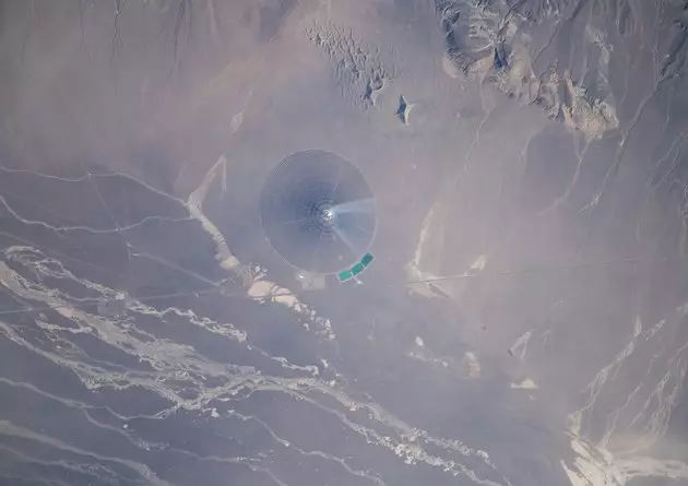 Warshadda tamarta qoraxda ee ka jirta California, ISS-57.jpg