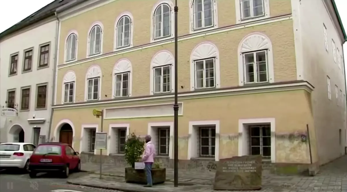 Hitler's Austrian House will become a police station