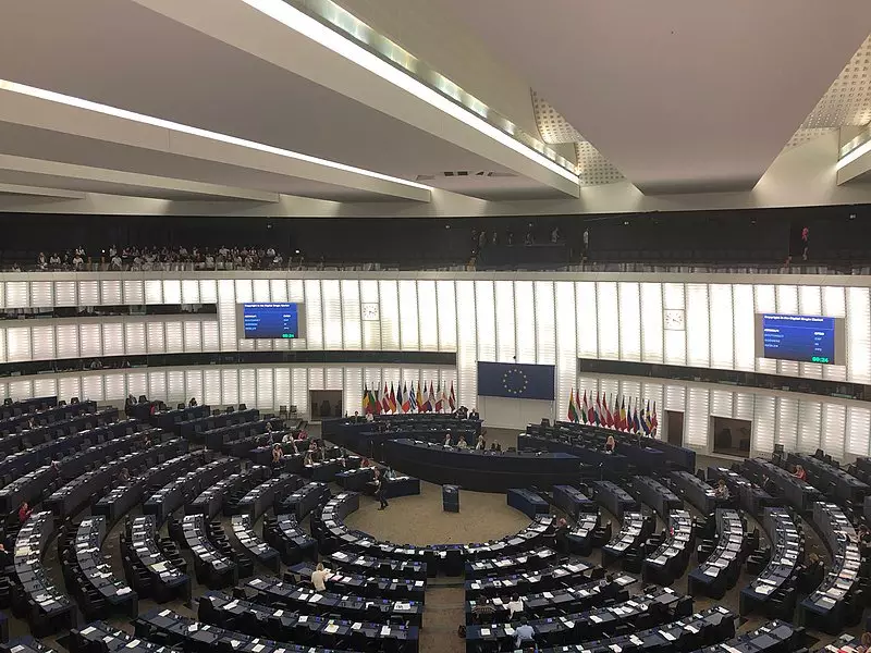 Ang European Parliament ay nag-anunsyo ng emergency na sitwasyon ng klima