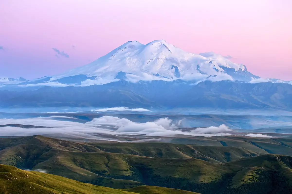 83 gadus vecais Kabardino-Balkaria iedzīvotājs iekaroja Elbrus