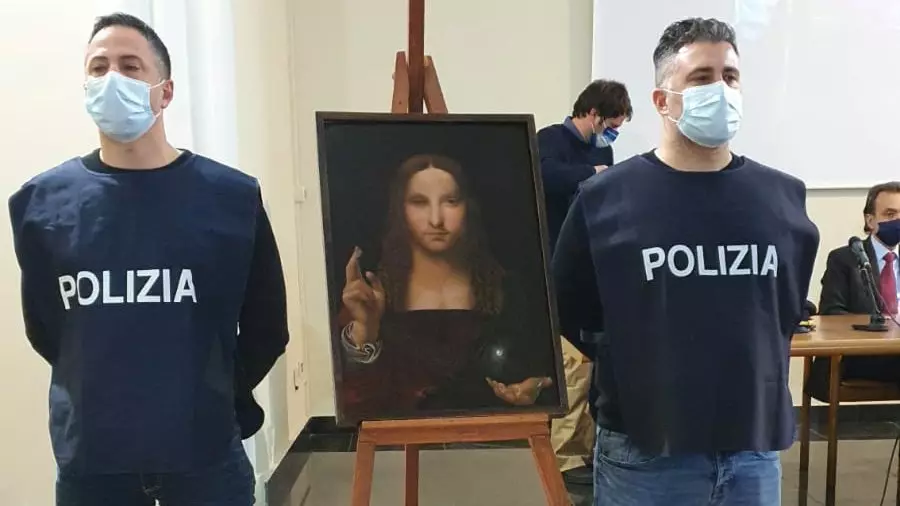 A copy of the painting by Leonardo da Vinci was found after the disappearance, which no one noticed