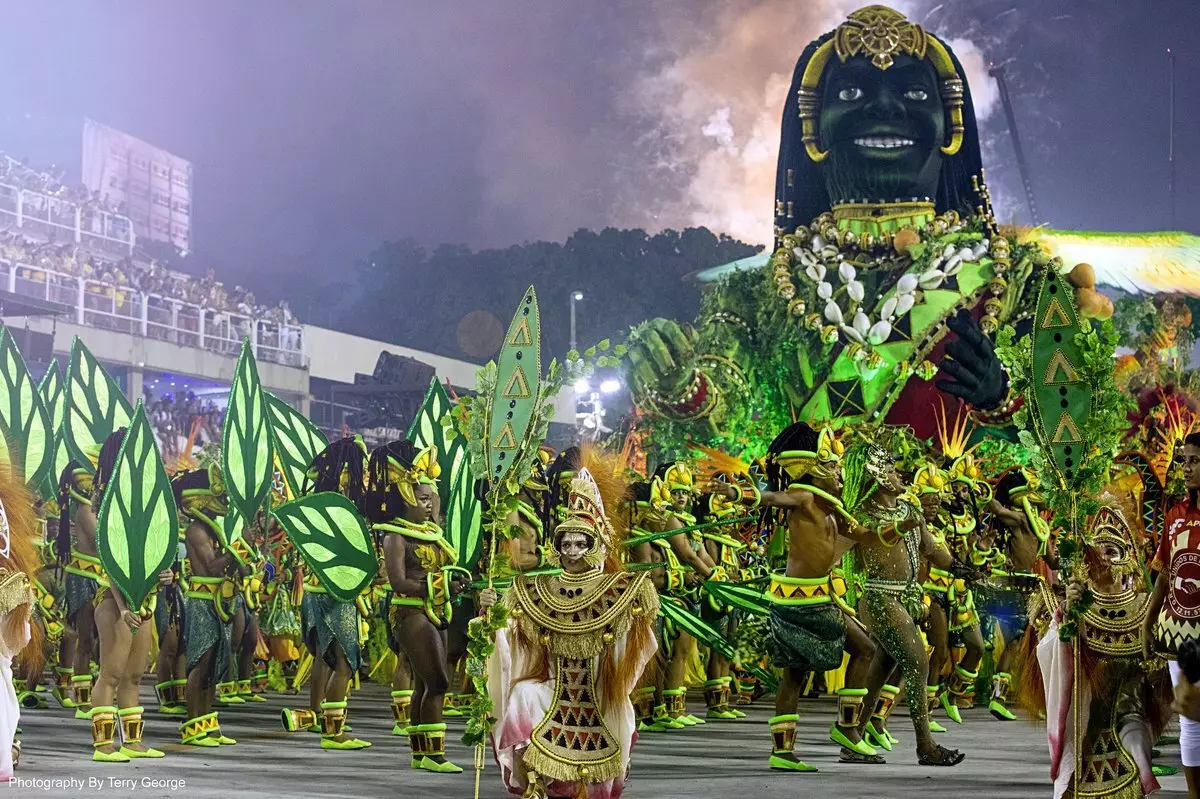 A kagbuo Carnival na Rio de Janeiro kagbuola oge mbụ na afọ 109