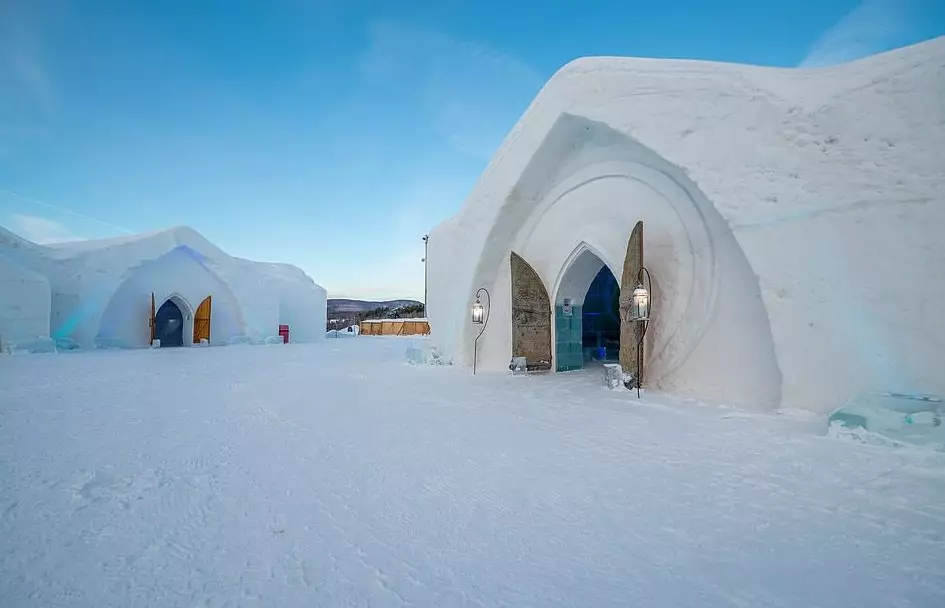 Sa Canada, binuksan ang isang kamangha-manghang ice hotel: larawan