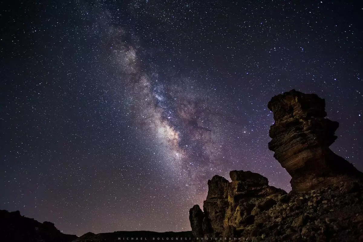 Kanarya Adaları'nın gece gökyüzünde, gezegendeki "en karanlık" olarak kabul edilir.