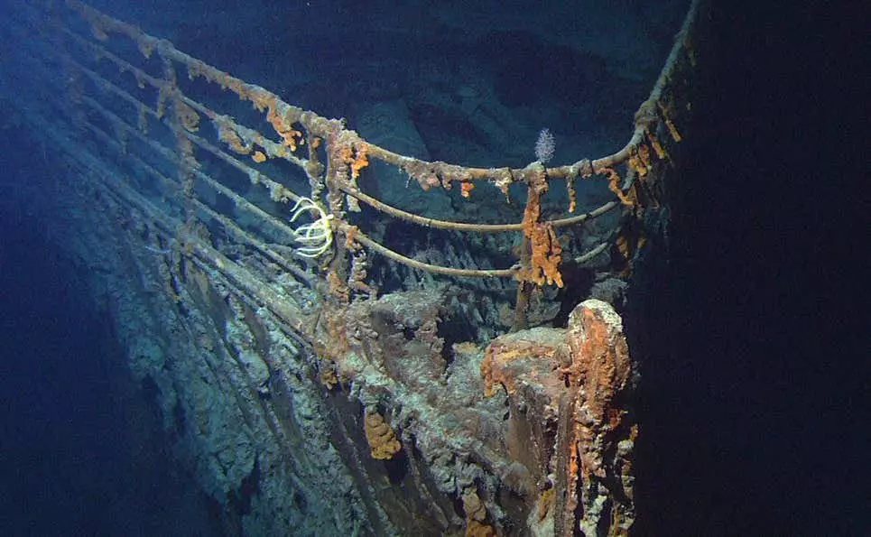 Uus ekspeditsioon uurib titanici kokkuvarisevaid kiipe