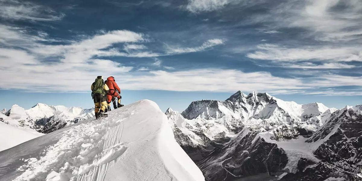 Everestas bus brangesnis ir sunkiau: naujos taisyklės