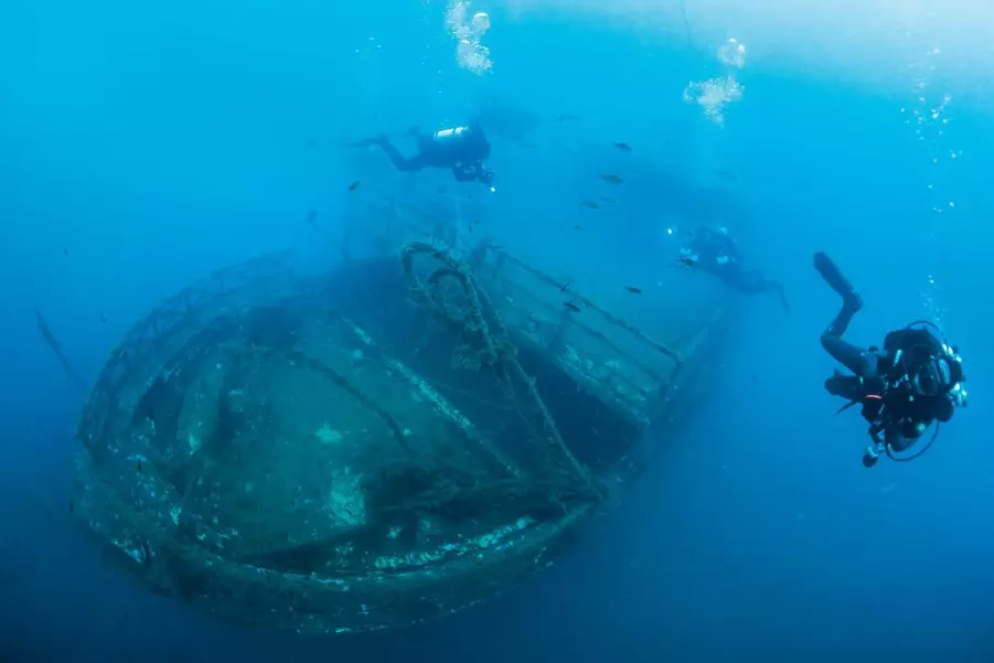 Wreck Diving: ເສັ້ນທາງສູ່ Wharf